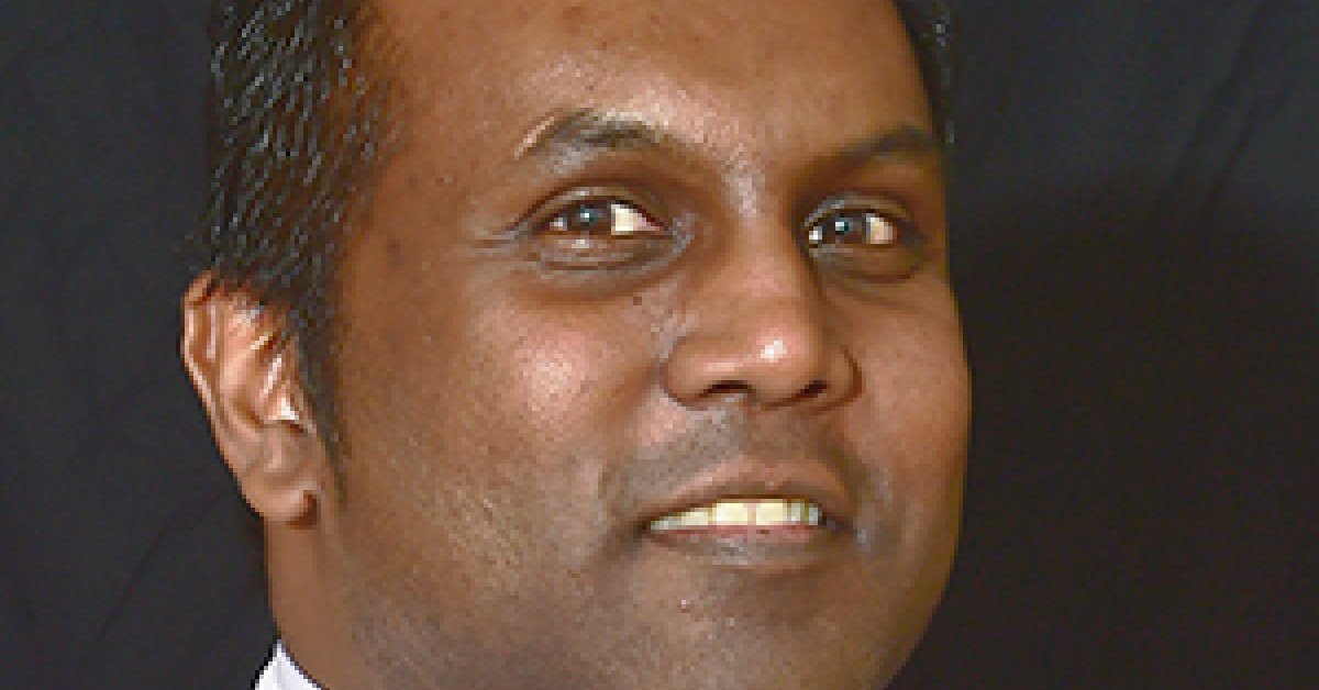 Bindraban, N.R. (Dr.)